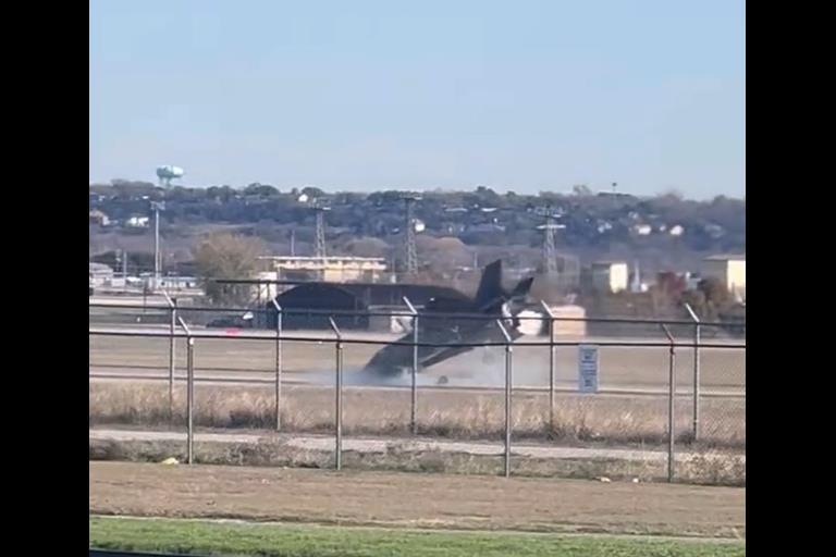 F-35B crashes during vertical landing in Texas, pilot ejects | News | Flight Global